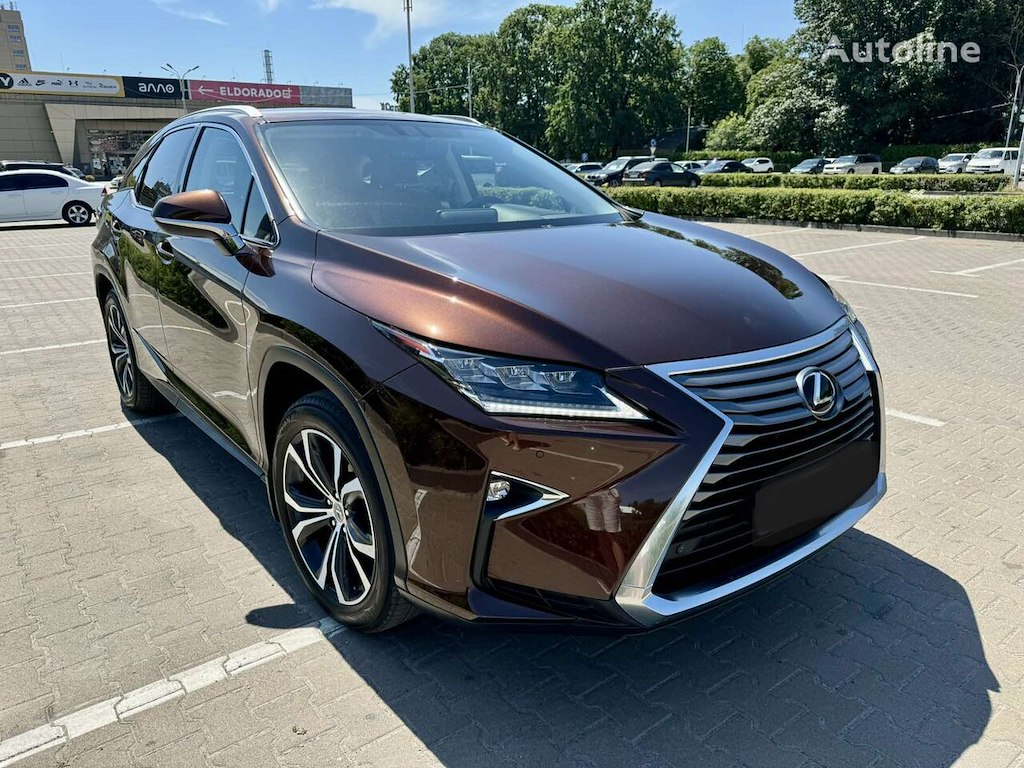 Lexus RX krosover