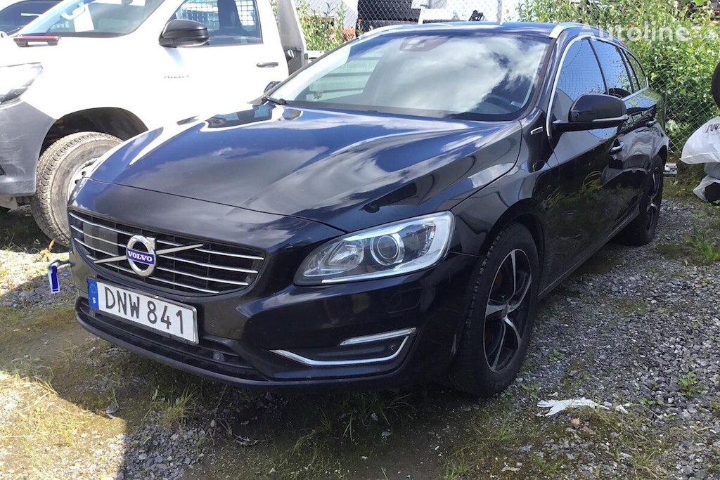 Prodaje se Volvo V60 karavan na aukciji