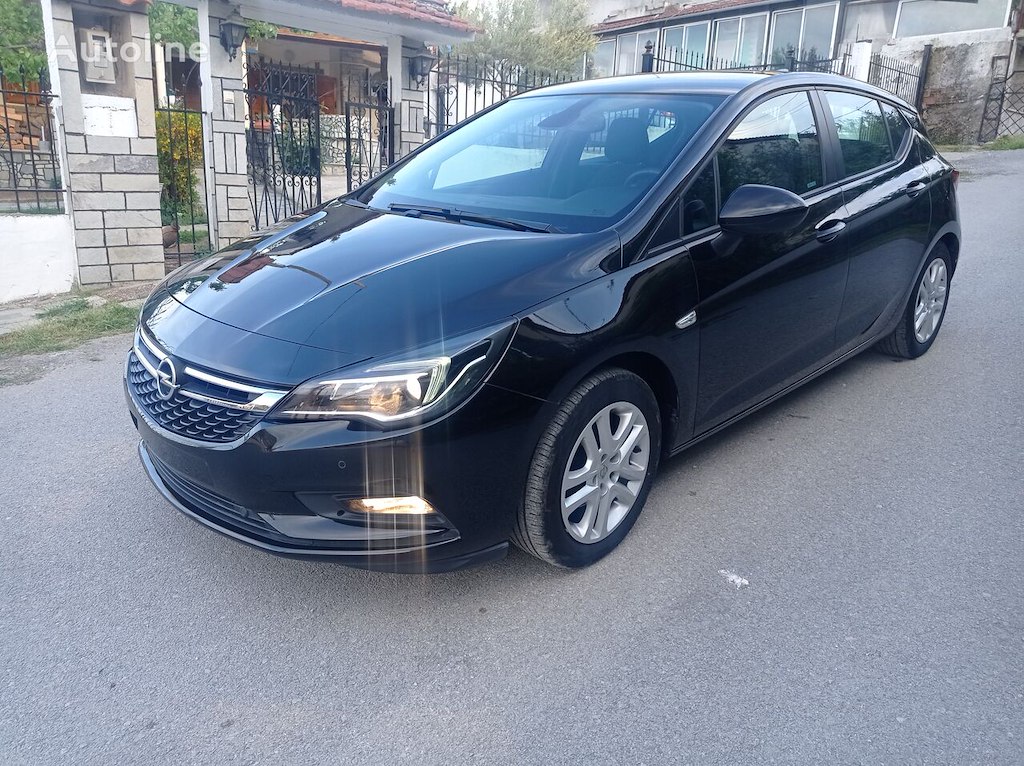 Opel ASTRA 1.0 ECO TEC hečbek