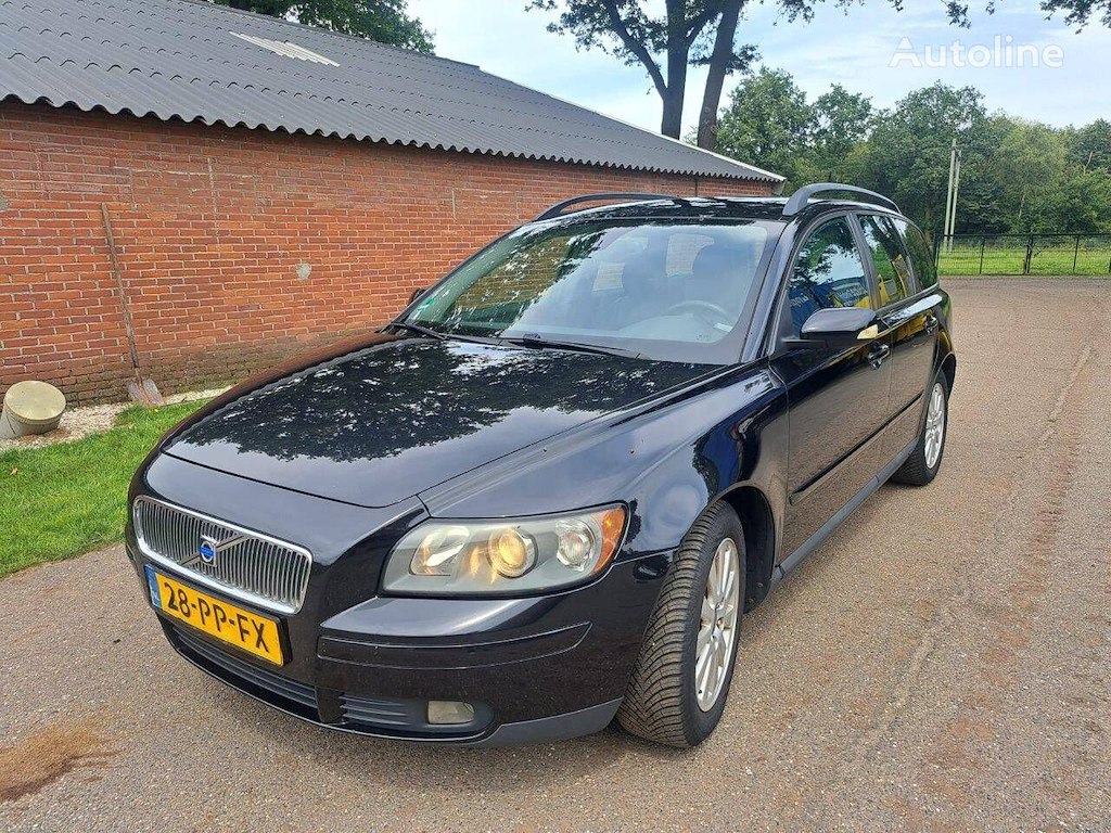 Prodaje se Volvo V50 sedan na aukciji