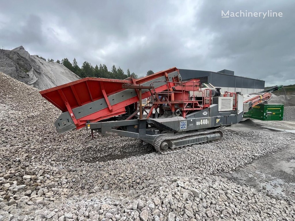 Sandvik UH440i konusna drobilica