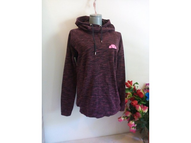 Ellesse bordo crno prskani duks L