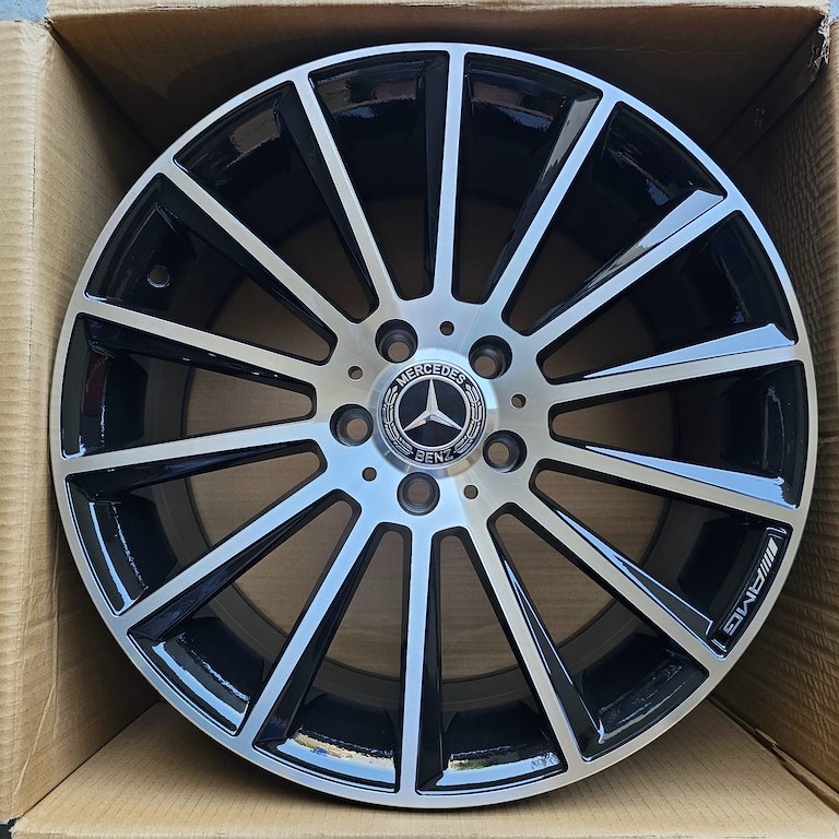 ALU FELNE
8j x18.00 ET42 5X112