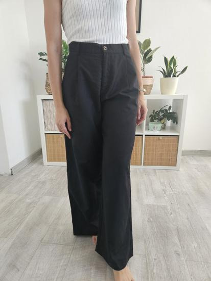 Crne pantalone visokog struka