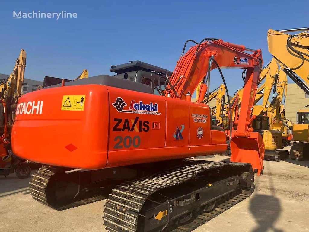 Hitachi ZX200 bager guseničar