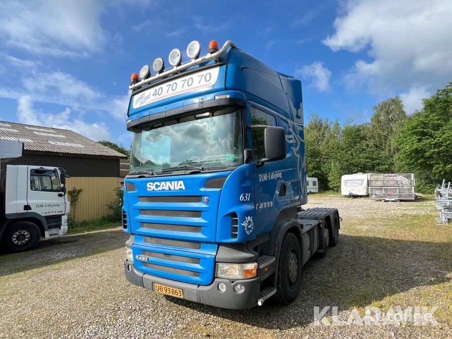 Prodaje se Scania R420 tegljač na aukciji