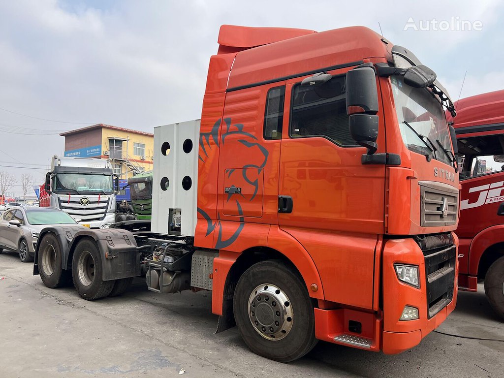 Sinotruk Howo CNG tegljač