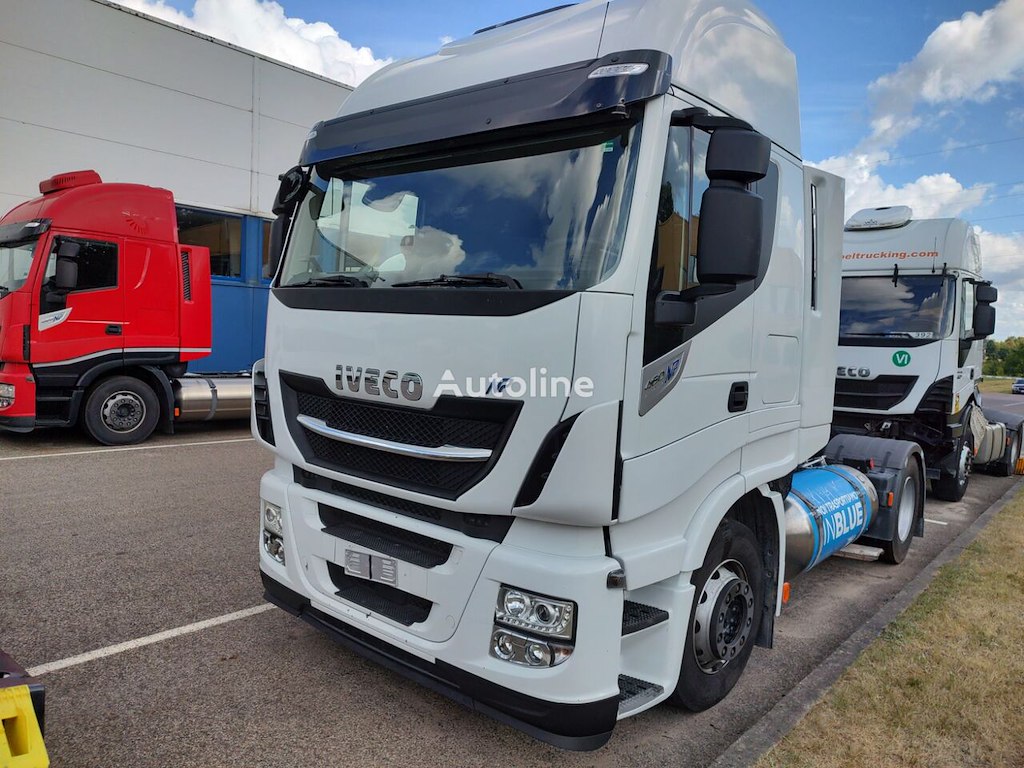 IVECO AS440S46 tegljač