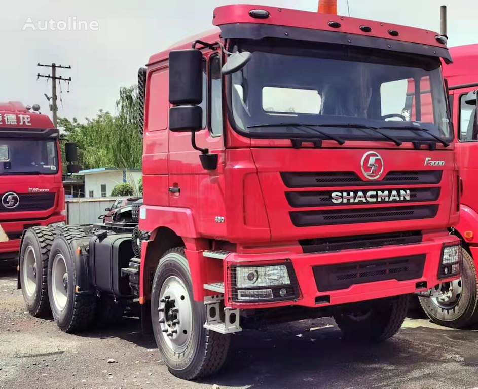 Shacman F3000 tegljač