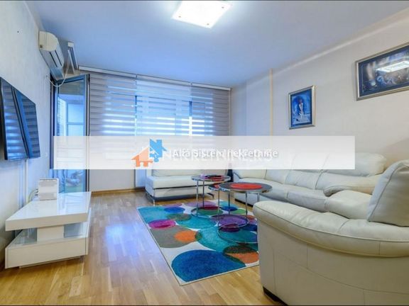 Novi Beograd, Blok 19a, 2.0 stan, 62m2, 800 EUR