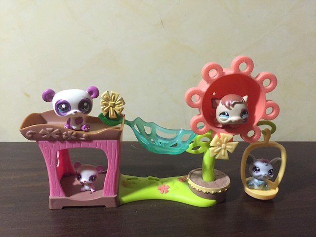 Littlest pet shop