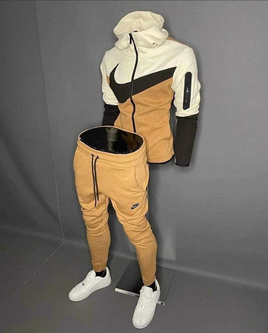 Nike komplet    Veličine S-XXL ✅ Porudžbine i pitanja u inbox