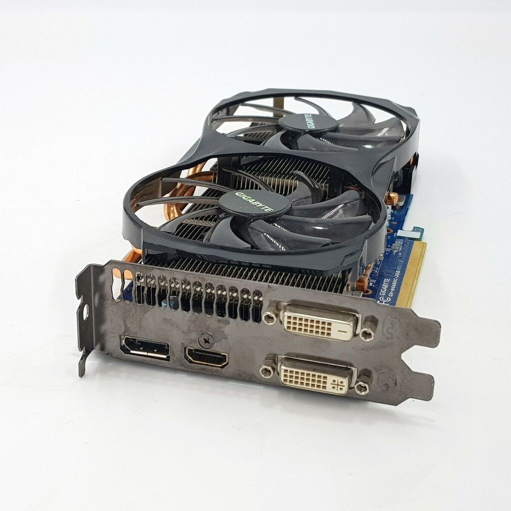 Graficka kartica gtx 660 sa 2gb ddr5 za solidan gaming pokrece sve