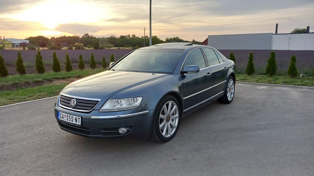 Volkswagen Phaeton: 3 l | 2005 г. Limuzina