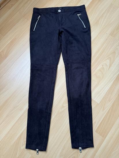 Pantalone s rajsferslusima NOVE BEZ ETIKETE