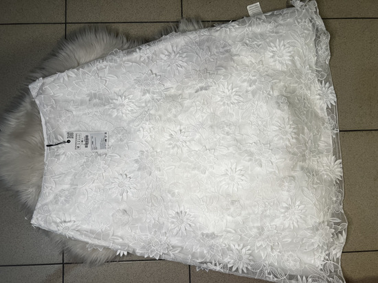 Zara nova suknja xs M i L