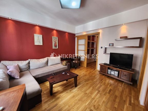 Garsonjera u samom centru • 30 m² • 600 €