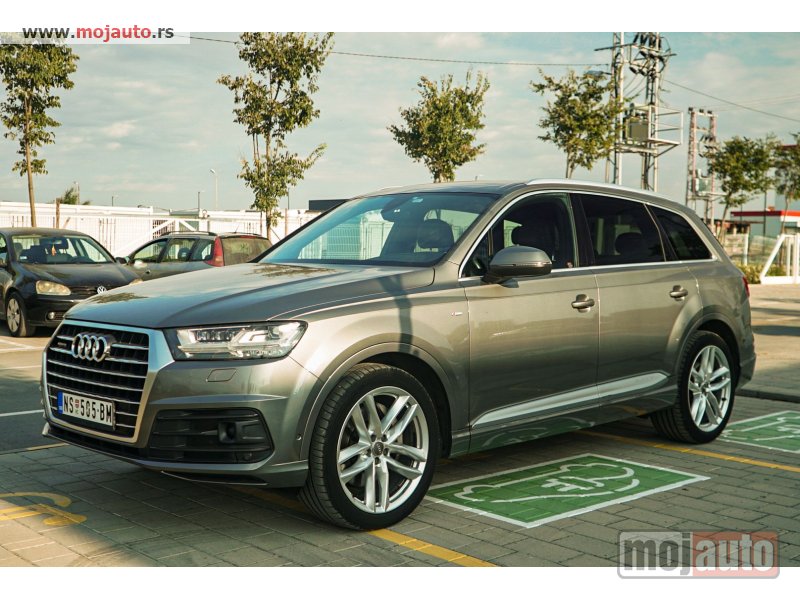 Audi Q7 3.0 tdi S LINE