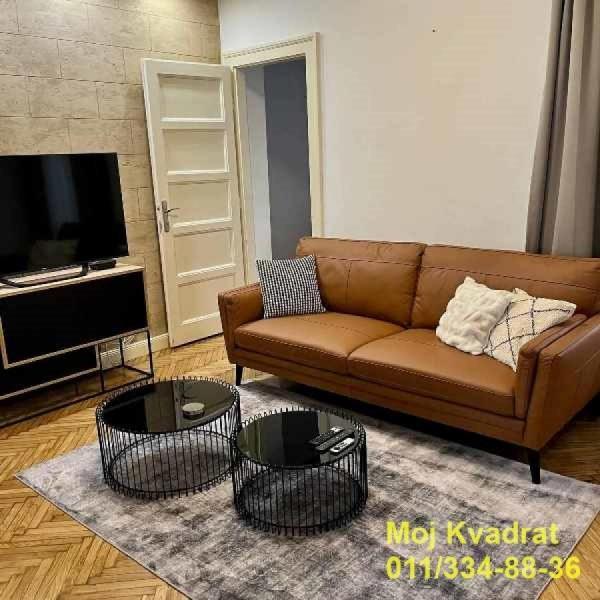 Trosoban stan za izdavanje, 100m2, 1.500€