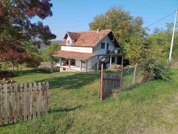 Kuća na prodaju, 180m2, 75.000€