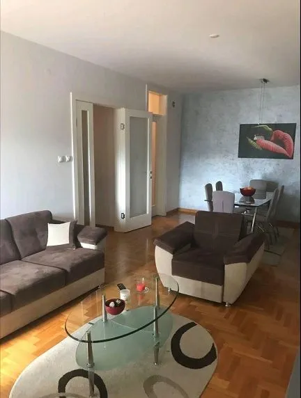 Izdavanje, dvosoban stan, 66m2, Altina, Beograd