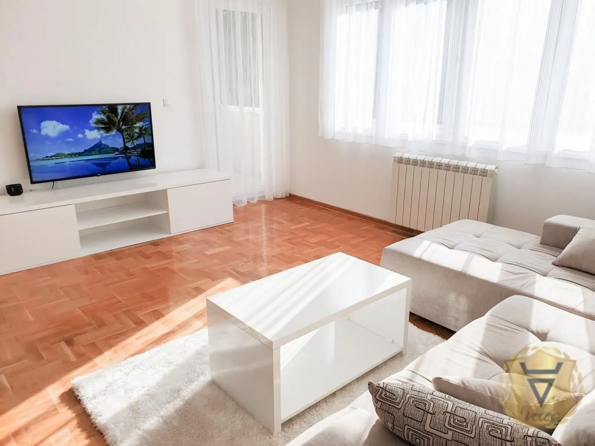 Izdavanje, dvosoban stan, 60m2, Voždovac, Beograd