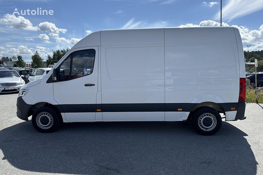 Prodaje se Mercedes-Benz Sprinter minibus furgon na aukciji