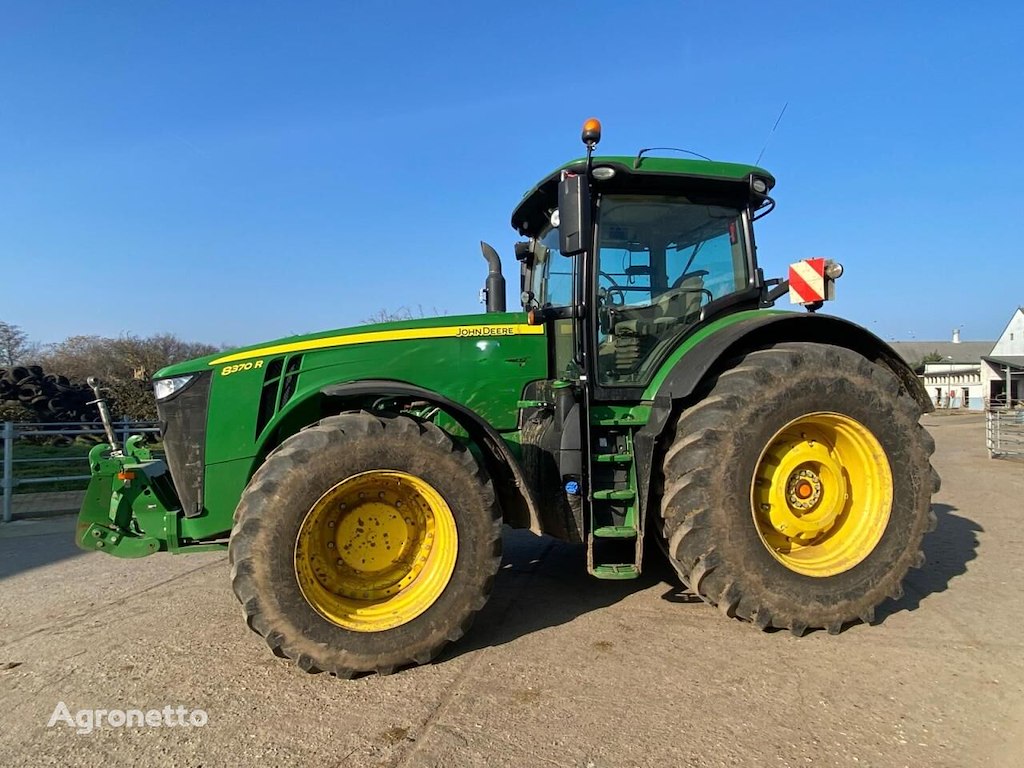 John Deere 8370 R traktor točkaš