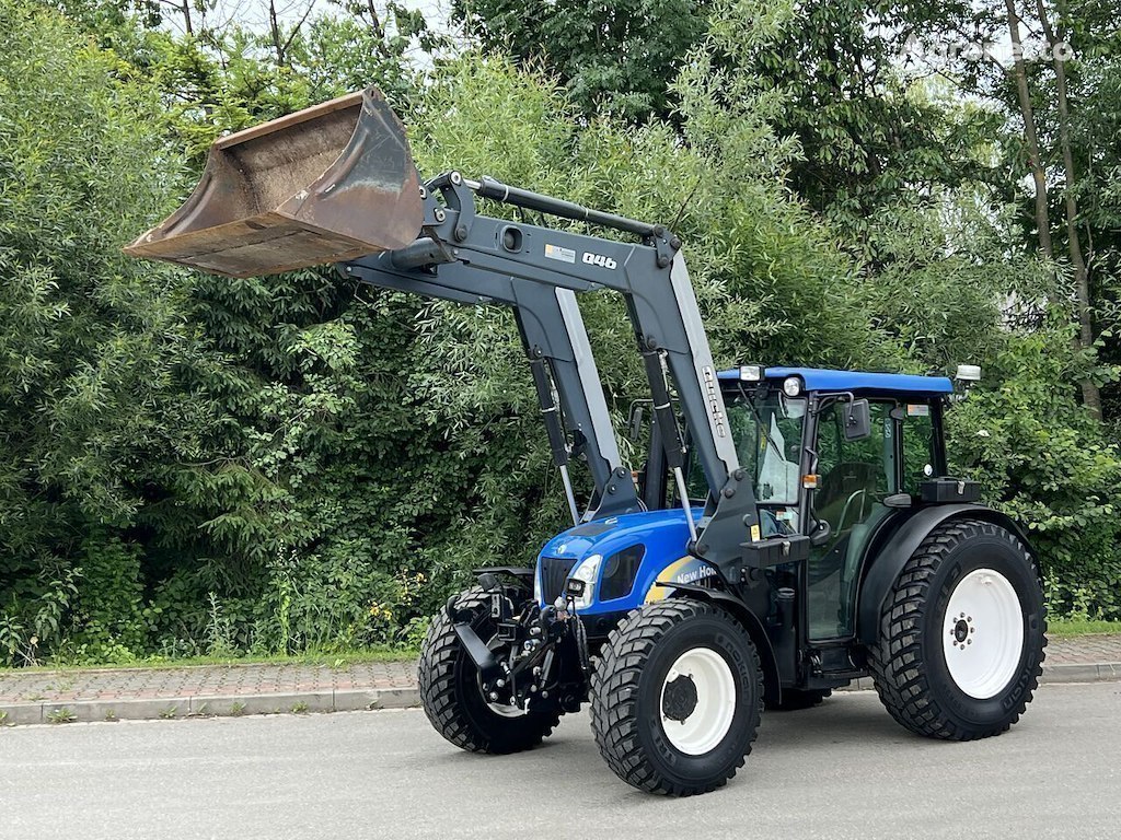 New Holland T 4040 traktor točkaš