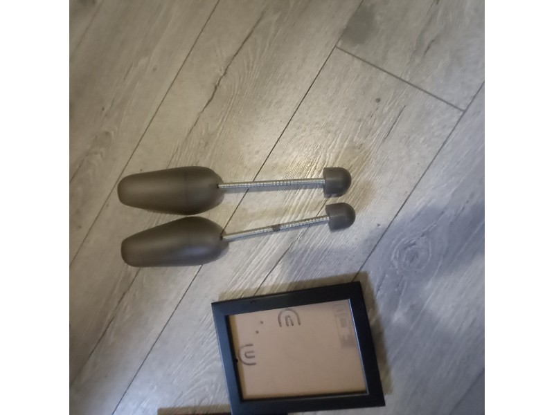 IKEA KALUPI ZA CIPELE VEL OD 39DO 42