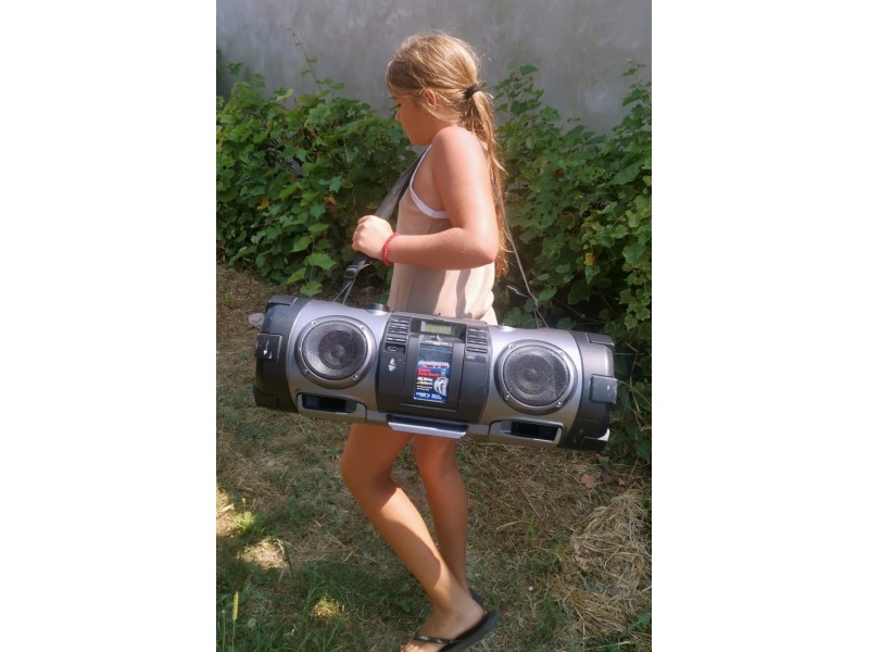 JVC Jumbo boombox 3