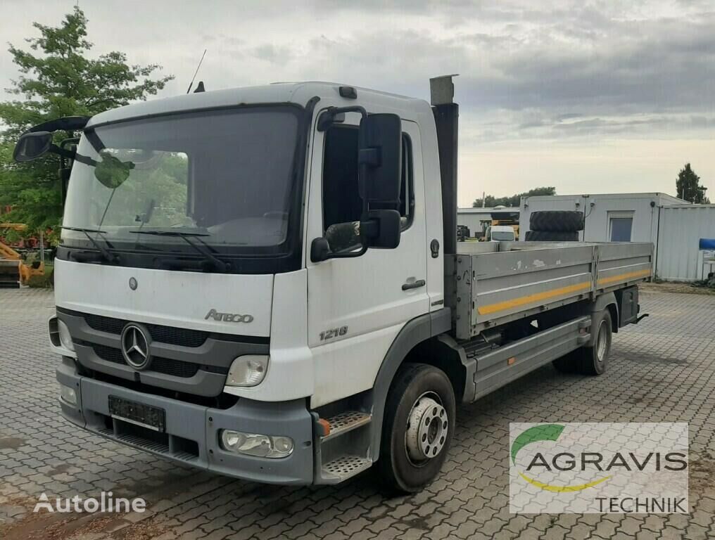 Mercedes-Benz LKW kamion s ravnom platformom