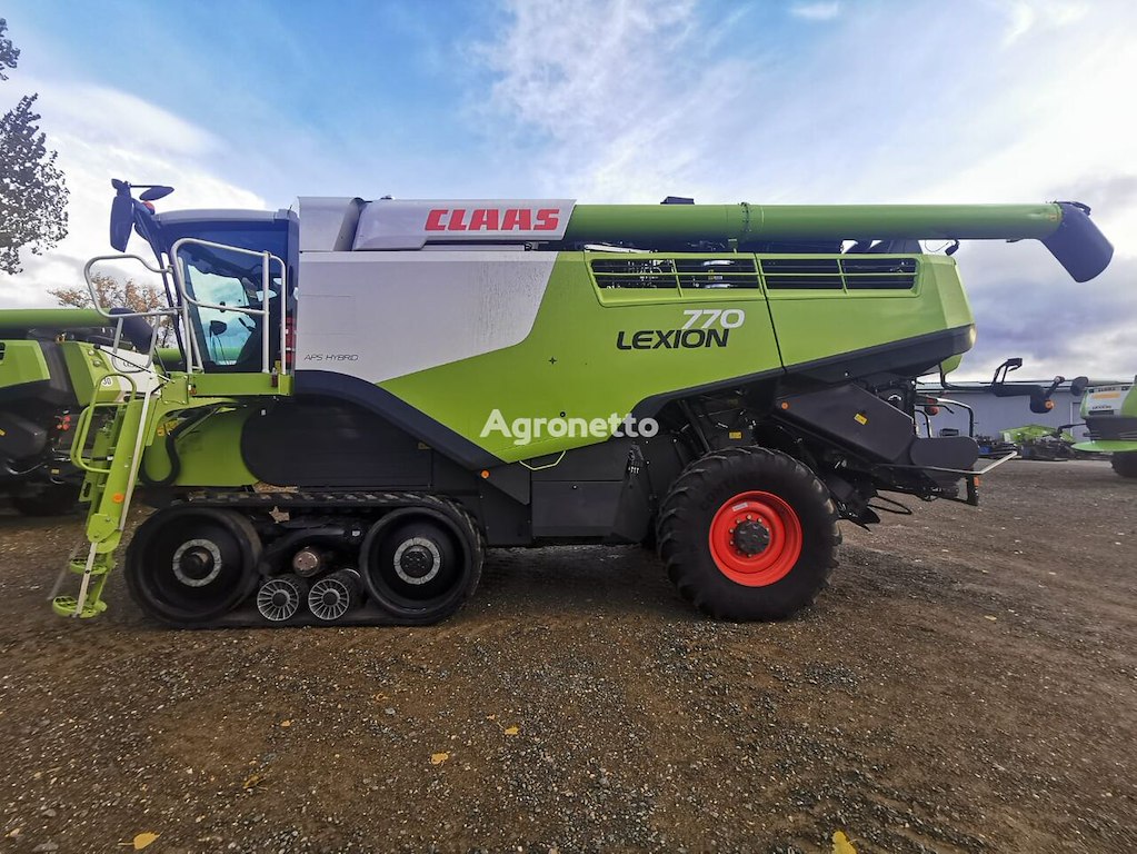 Claas Lexion 770 TT 4x4 + heder kombajn za žito