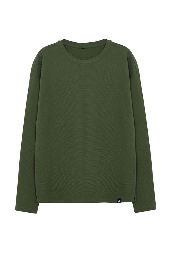 TRENDYOL KHAKI OVERSIZE/WIDE CUT LIMITED EDITION 100% COTTON SWEATSHIRT WITH TEXTURED LABEL