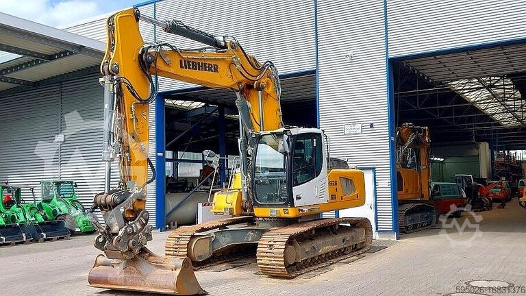 Bageri za puzanje
Liebherr R 926 LC