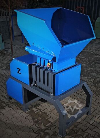 Mlin za razbijanje
ZŁOMIARZE Recycling Technology Shredder MCW 52/MCW 76