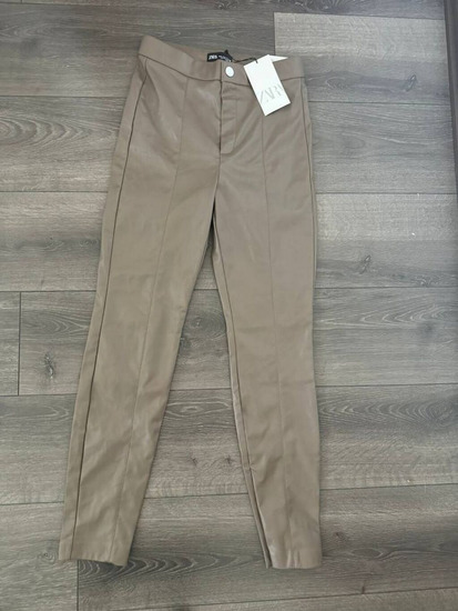 Nove sa etiketom zara helanke/ pantalone