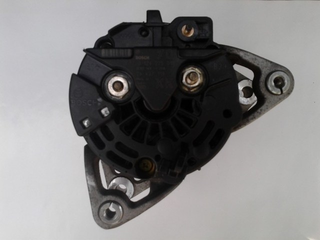 Opel corsa c 1.2b alternator BOSCH