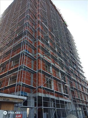 Skela. Facade scaffolding