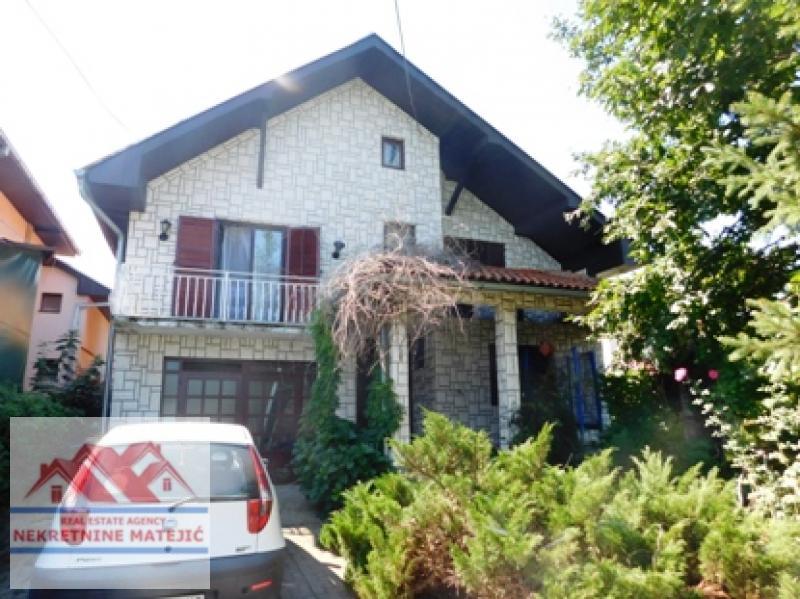 Kuća, Šumarice, 150 M2, 6,5 A Placa, Cena – 95.000 E