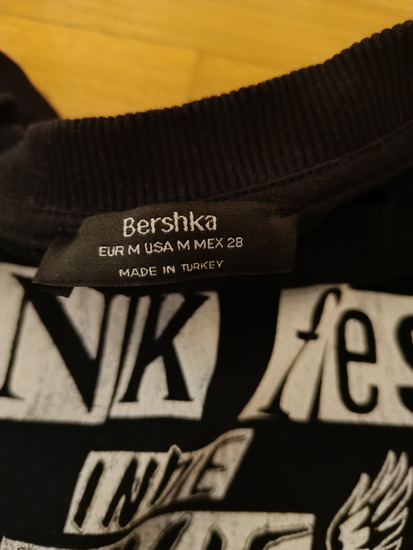 Nov Bershka duks