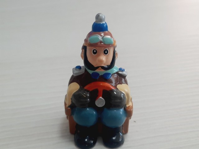 VOZAČ U FOTELJI - KINDER