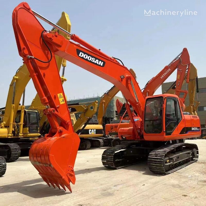 Doosan DH220 bager guseničar