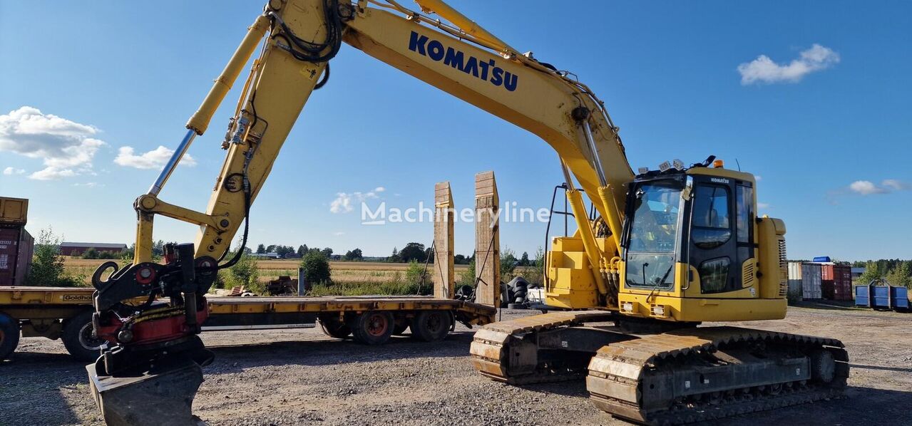 Komatsu PC228 USLC-10 bager guseničar