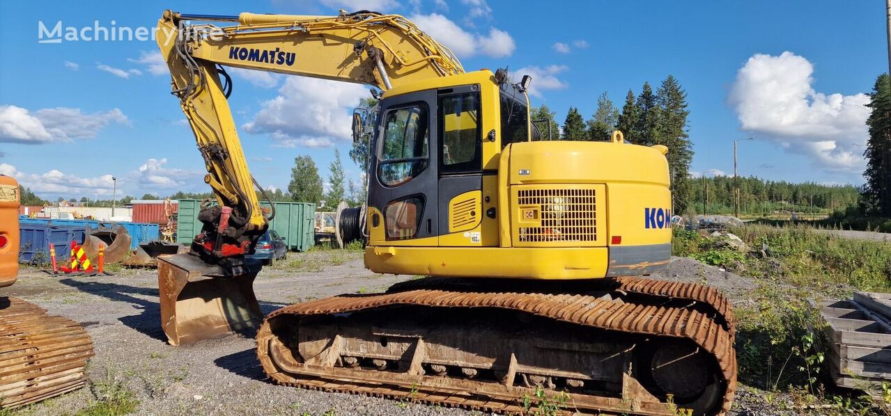 Komatsu PC228 USLC-8 bager guseničar