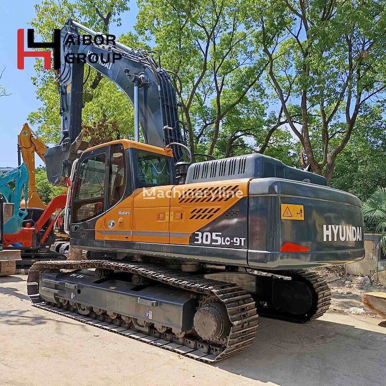 Hyundai R305LC-9T R305-9T R305-9 305LC-9T R305 305 bager guseničar