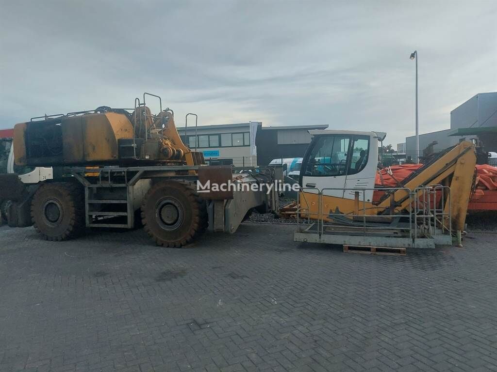 Liebherr LH 80 - (For parts) bager za pretovar po rezervnim delovima