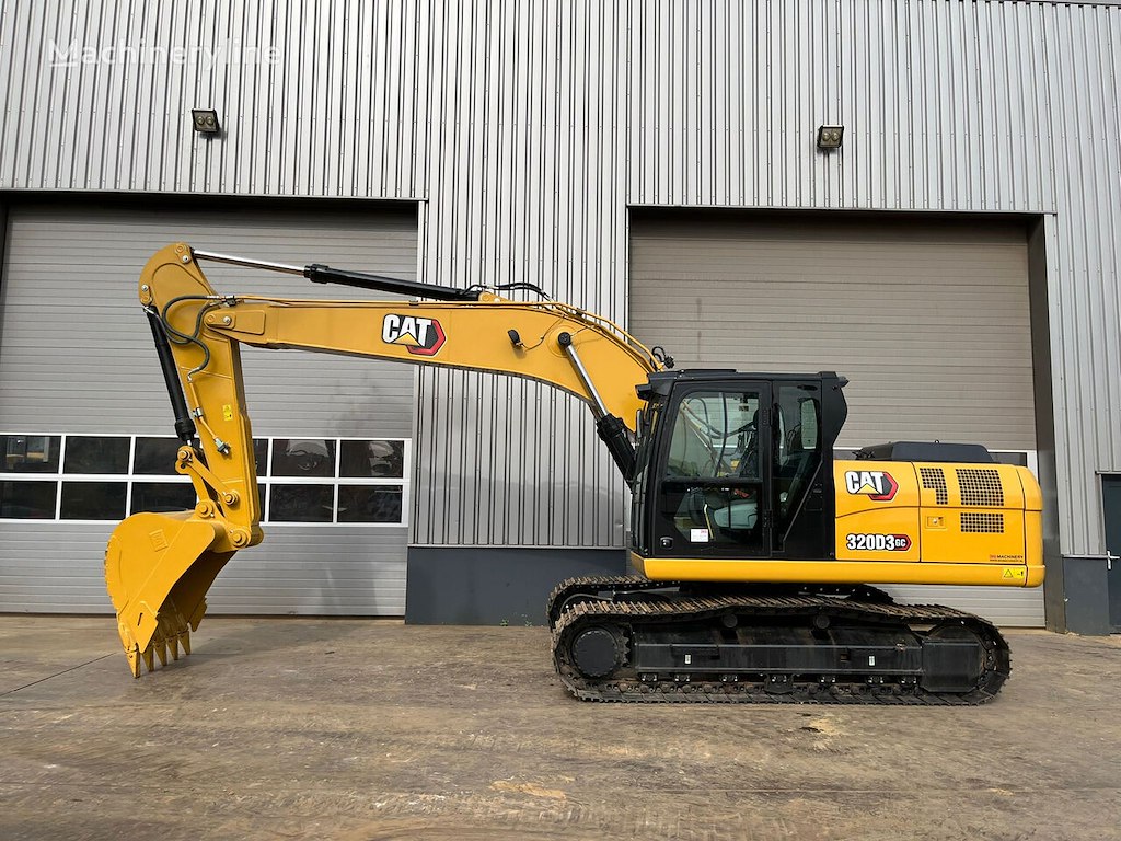 Novi Caterpillar 320D3 GC bager guseničar