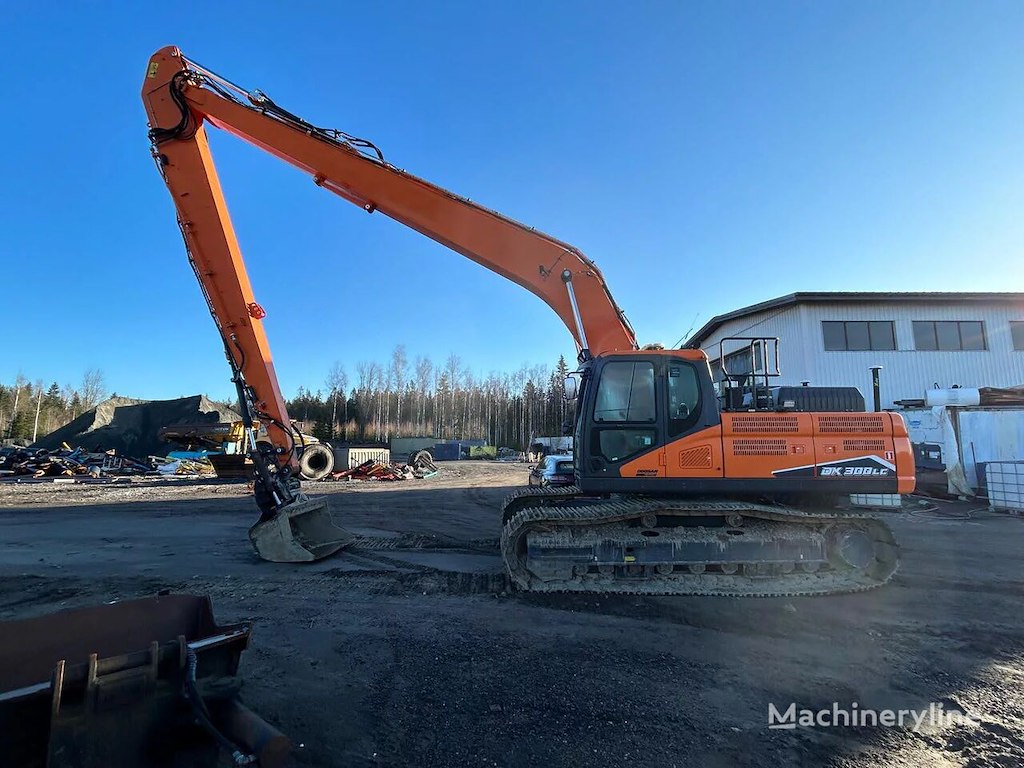 Doosan DX 300 LC-7 pitkäpuomi bager sa dugom strelom