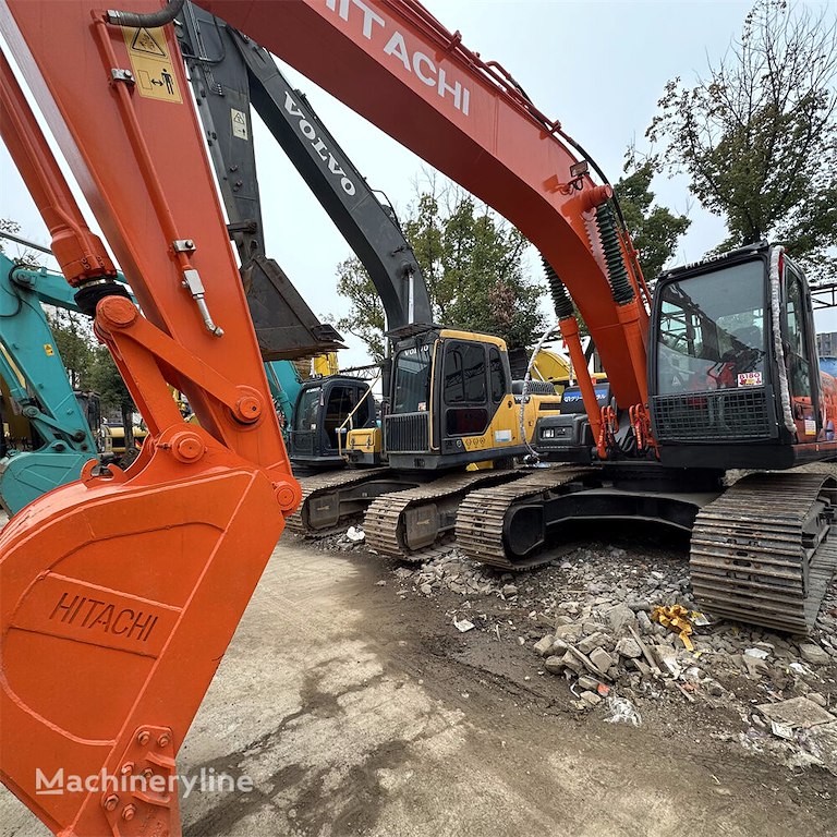 Hitachi ZX200-3G bager guseničar